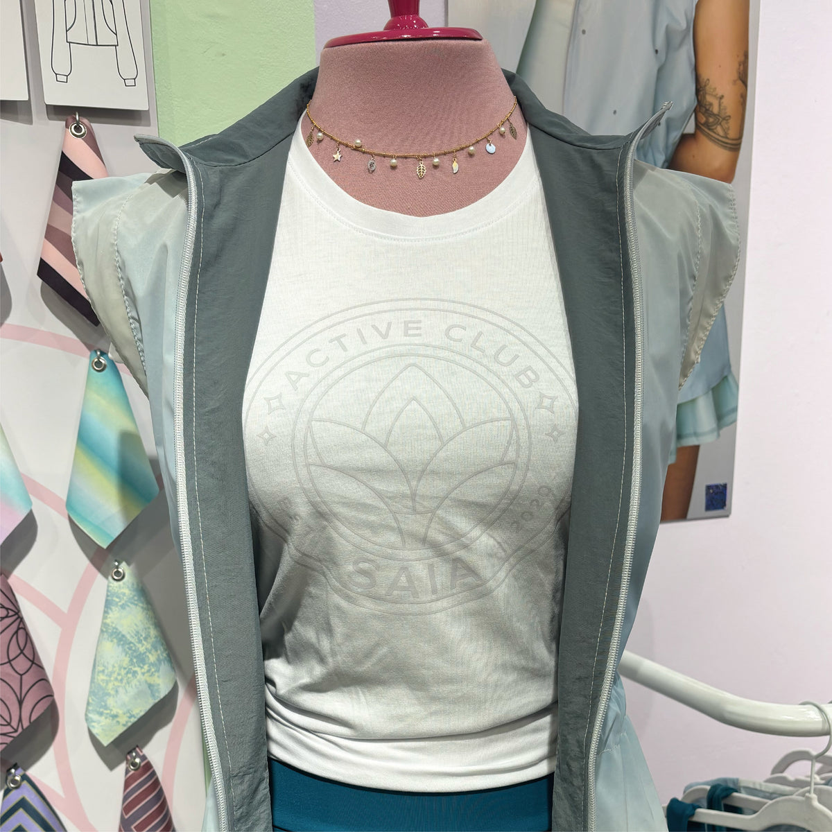 FRANELA BASIC CUT ACTIVE CLUB - BLANCO | Mundo SAIA